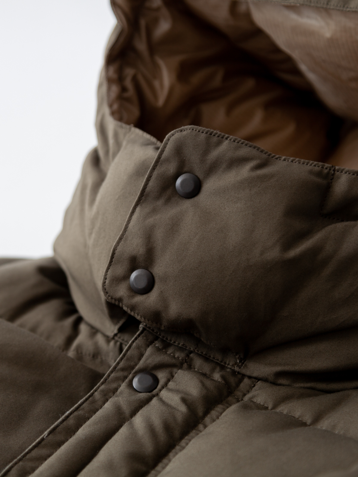 南極観測隊のダウン/クラシックモデル/カーキグリーン | Factelier (ファクトリエ)